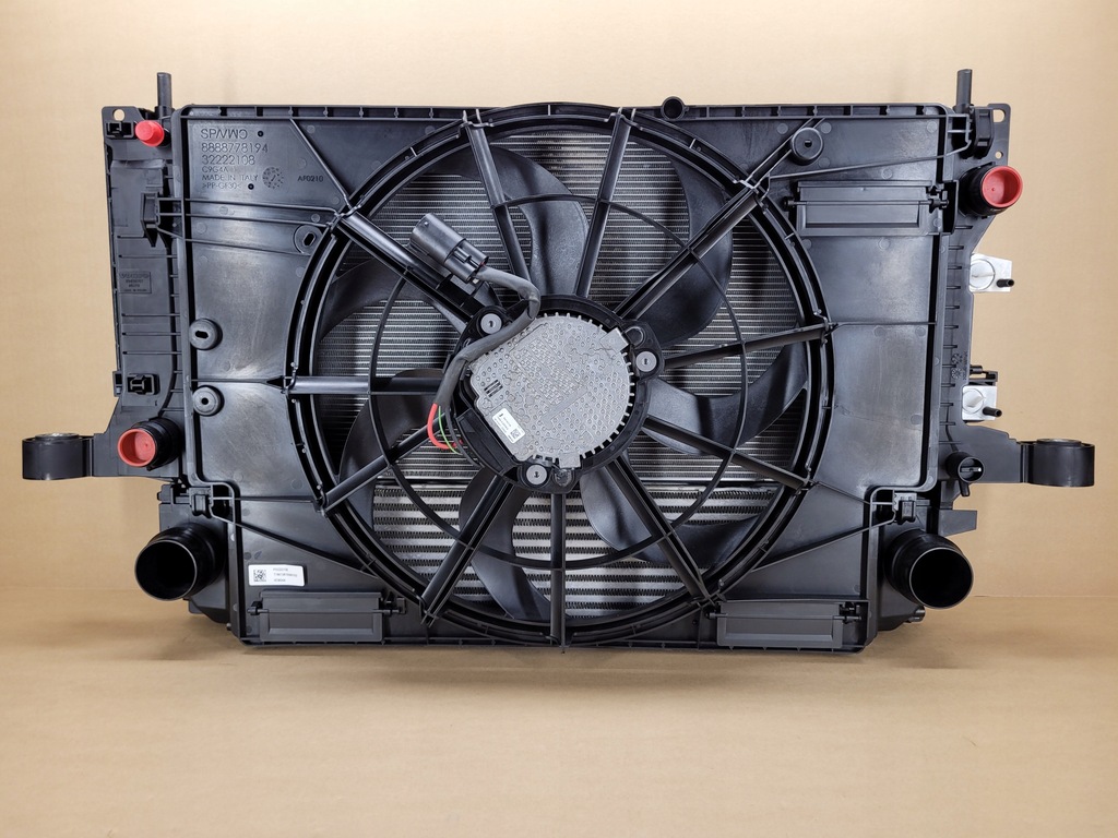KOMPLET CHŁODNIC VOLVO XC40 AUTOMAT - 13115471163 - oficjalne archiwum ...