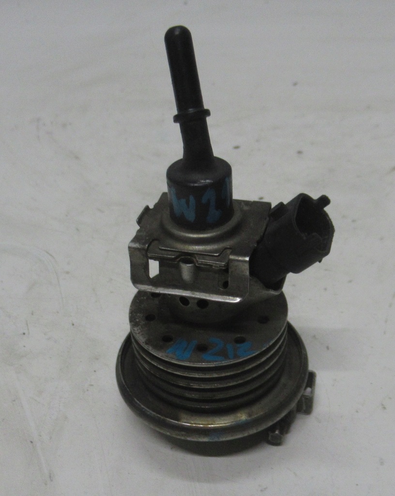 MERCEDES W212 15R 2.2CDI WTRYSK ADBLUE A0004900713 - 13629330958 ...