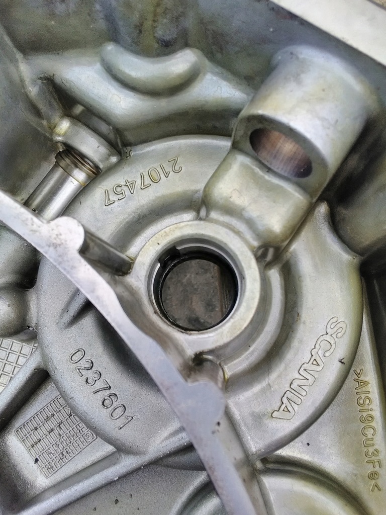 Obudowa retardera SCANIA 2107457 - 9670812023 - oficjalne archiwum Allegro