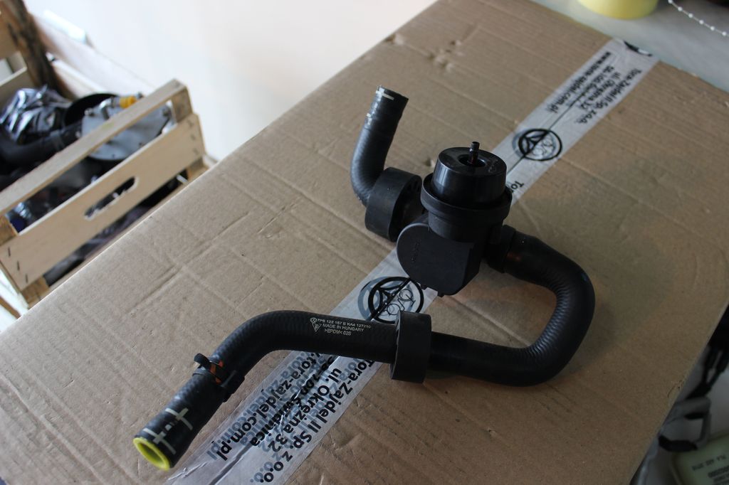 RURA WĄŻ WODY 7P6122157E VW TOUAREG 3.0 TDI - 6028353448 - oficjalne ...