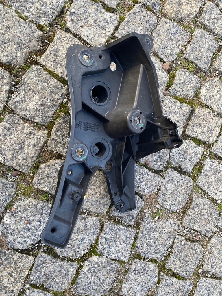 VOLVO XC60 II 31424579 MOCOWANIE BŁOTNIKA PRAWE - 12797933879 ...