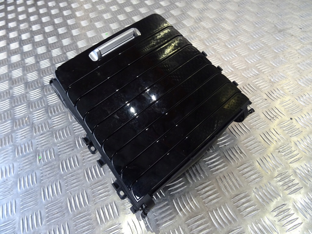 MERCEDES GLE W167 SCHOWEK KUBKI A1678109903 - 9938357256 - oficjalne ...