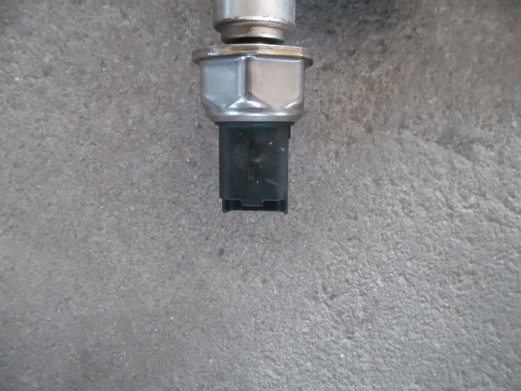 PEUGEOT CITROEN 1.2 THP CZUJNIK PALIWA 9675330380 - 7490958759 ...