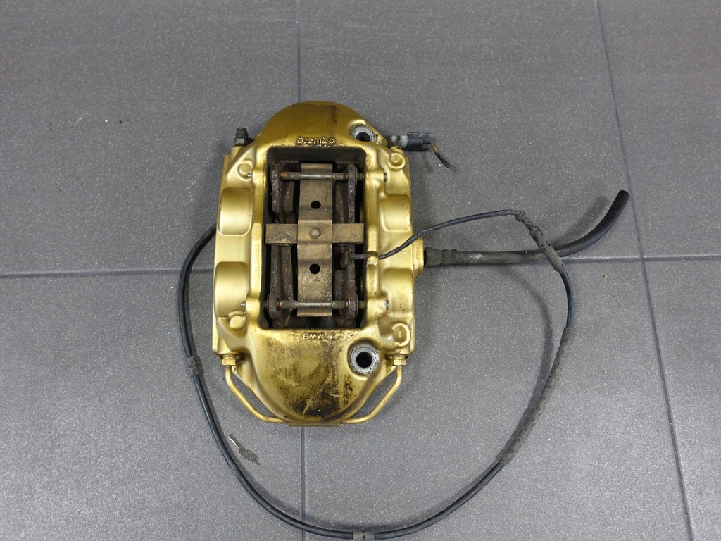 BMW M3 F80 M4 F82 F83 ZACISK PRAWY GOLD ZŁOTY - 8746056366 - oficjalne ...