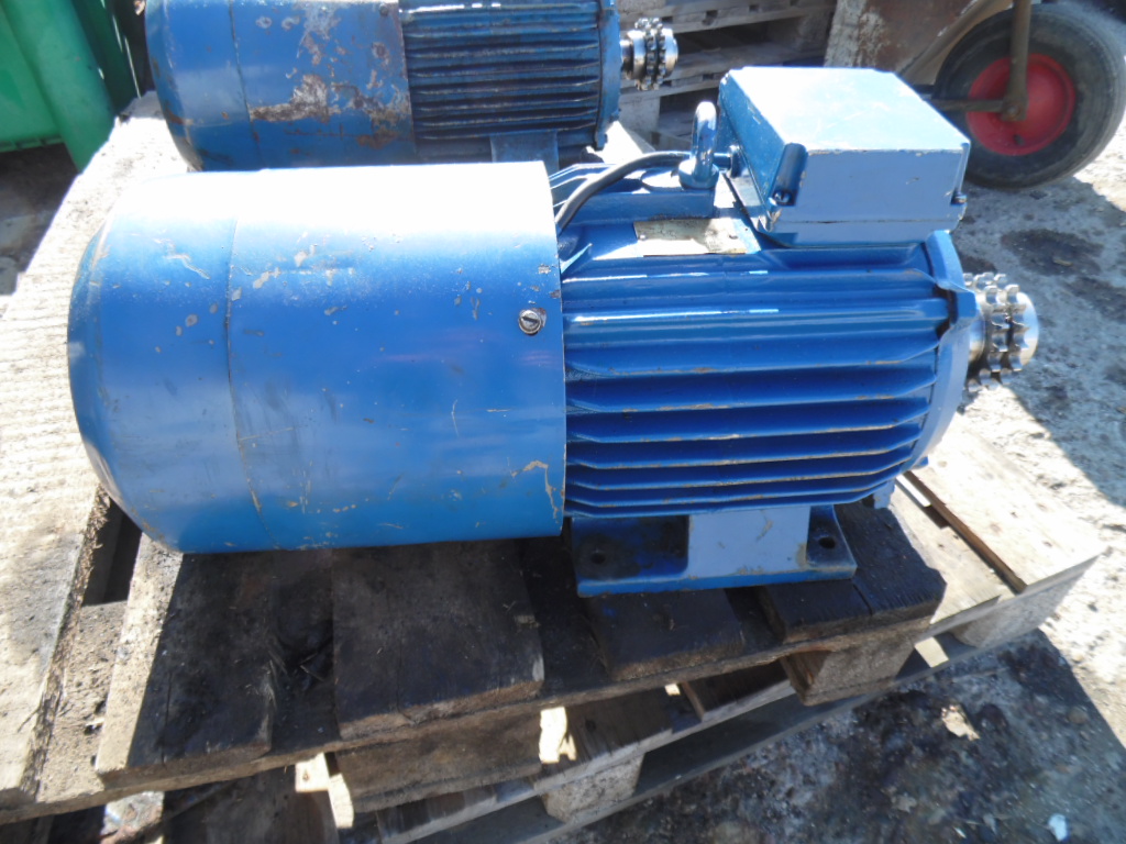 SILNIK ELEKTRYCZNY INDUKTA 7,5 kW 1450 obr/min - 6775411861 - oficjalne archiwum Allegro