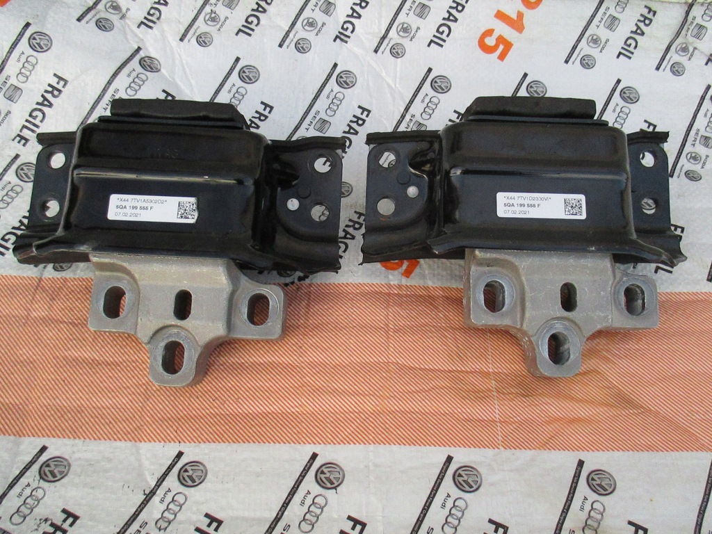 Audi RSQ3 poduszka skrzyni 5QA199555F - 11213693941 - oficjalne ...