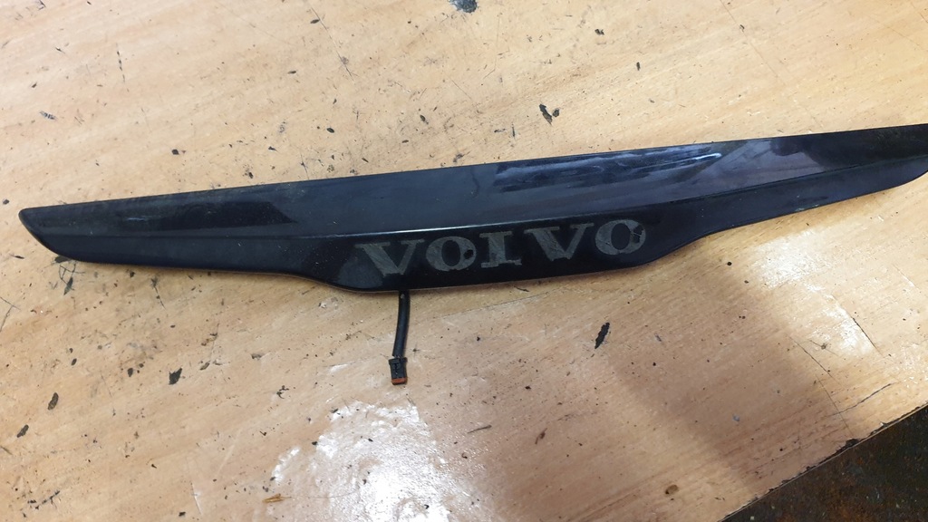 VOLVO C30 BLENDA LISTWA KLAPY TYŁ - 13815853240 - oficjalne archiwum ...