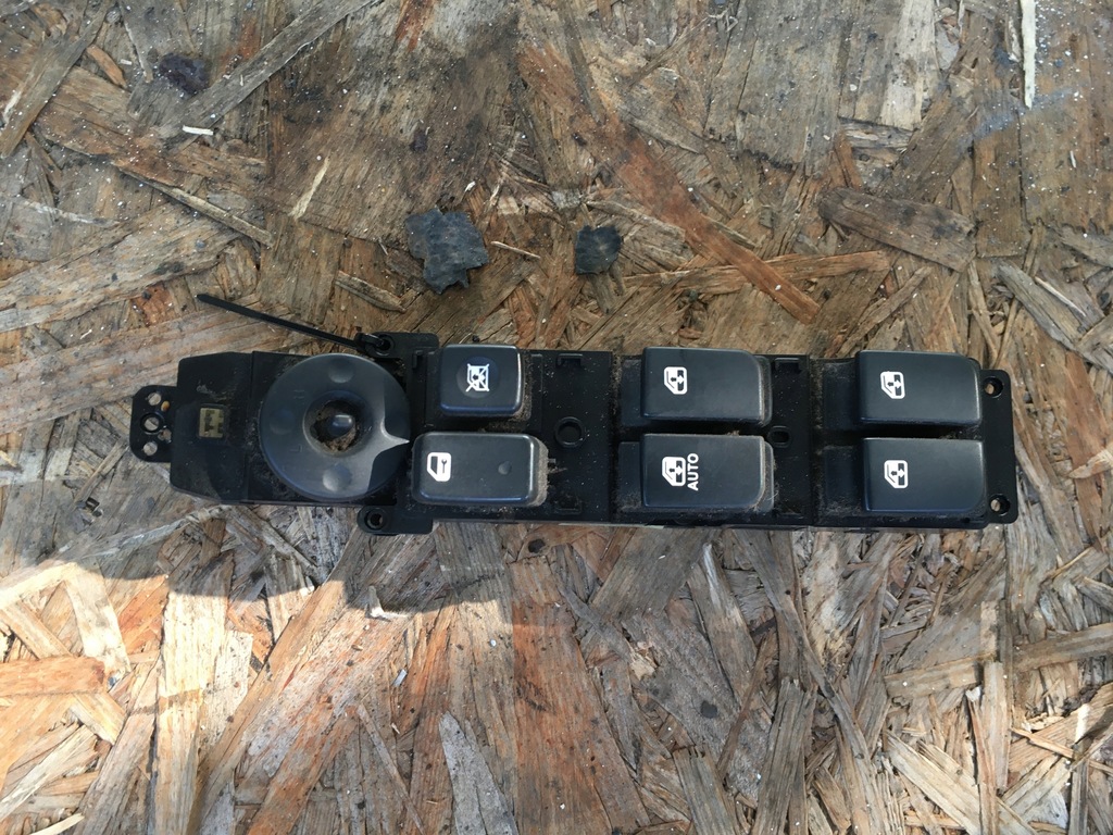 KIA CARENS III 06-12 PANEL STEROWANIA SZYBAMI PRZYCISKI - 14837677604 - oficjalne archiwum Allegro