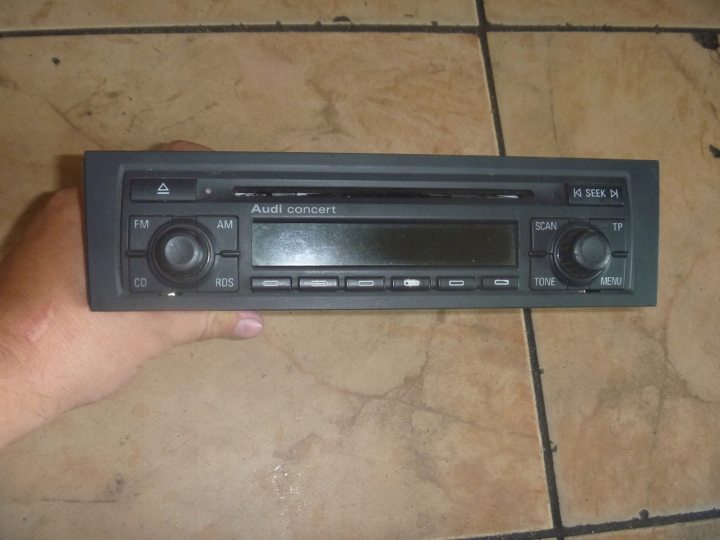 AUDI A3 8P RADIO ORYGINALNE CONCERT - 14298865912 - oficjalne archiwum Allegro