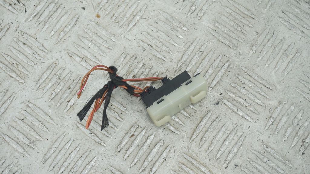 MERCEDES ROZDZIELACZ PRĄDU A0045467540 - 11346730438 - oficjalne ...