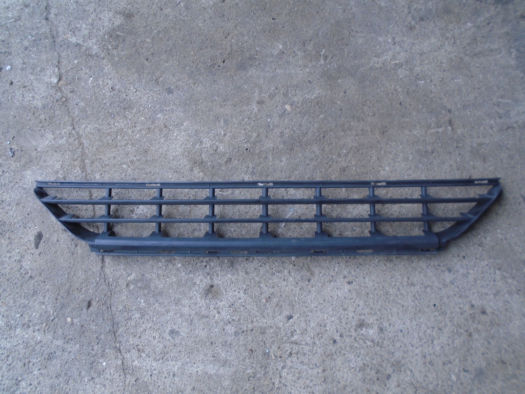 VOLVO XC60 LIFT 13- KRATKA ZDERZAKA PRZÓD 31323774 - 9806054042 ...