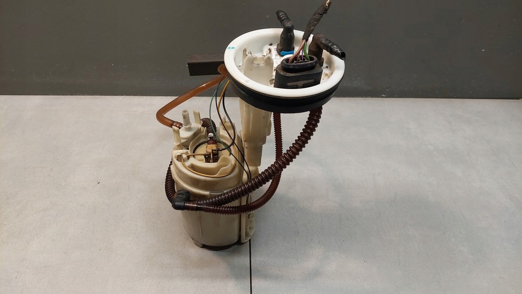 POMPKA PALIWA AUDI A4 B6 CABRIO 8E0919051L - 12096039109 - oficjalne ...