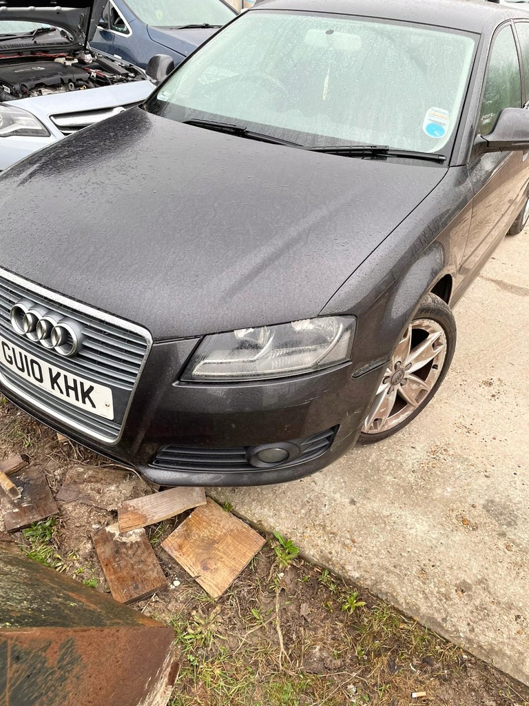 DRZWI AUDI A3 8P - 8470153710 - oficjalne archiwum Allegro