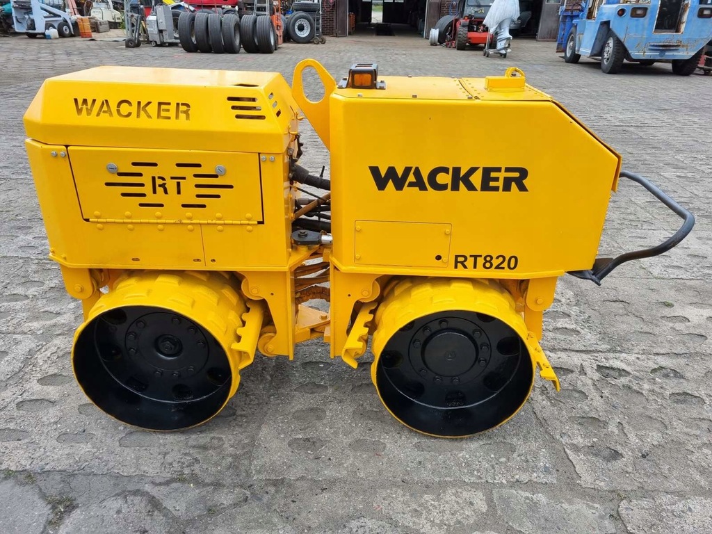 Walec tandemowy okołkowany Wacker RT 820 * 1342 kg - 12540579871 ...