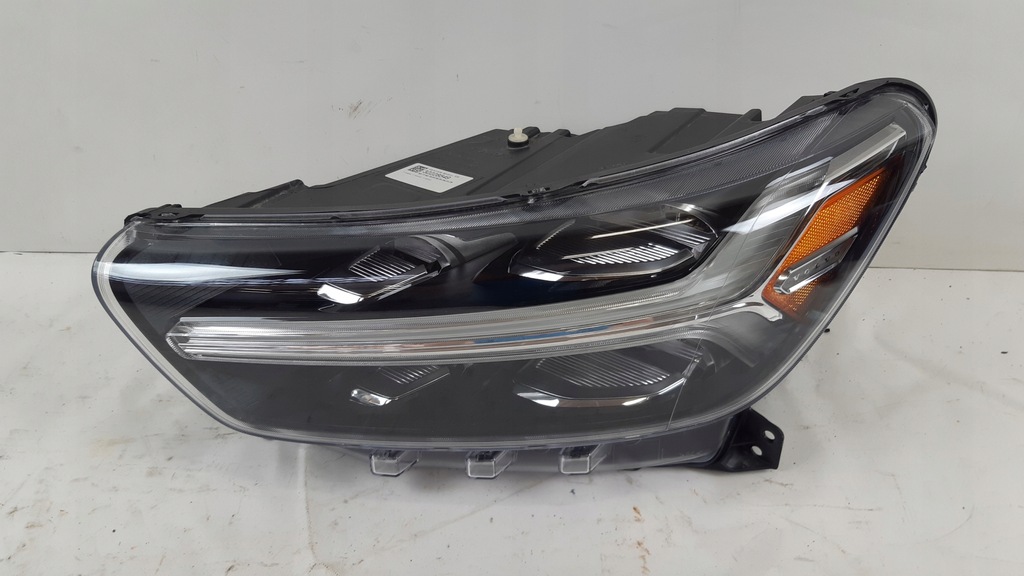 VOLVO XC40 LAMPA LEWA PRZÓD LED 32228549 - 13850470032 - oficjalne ...