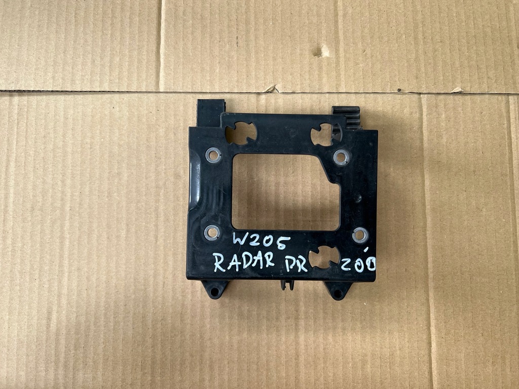 Mocowanie, uchwyt radaru Mercedes C klasa W205 - 13267474110 ...