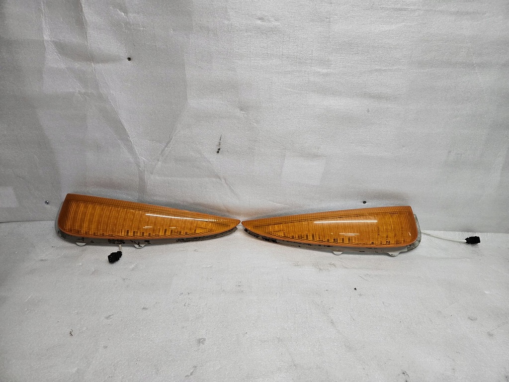 KIERUNKOWSKAZ PRAWY LEWY SETRA S417 GT-HD A0018209621, A0018209521 ...