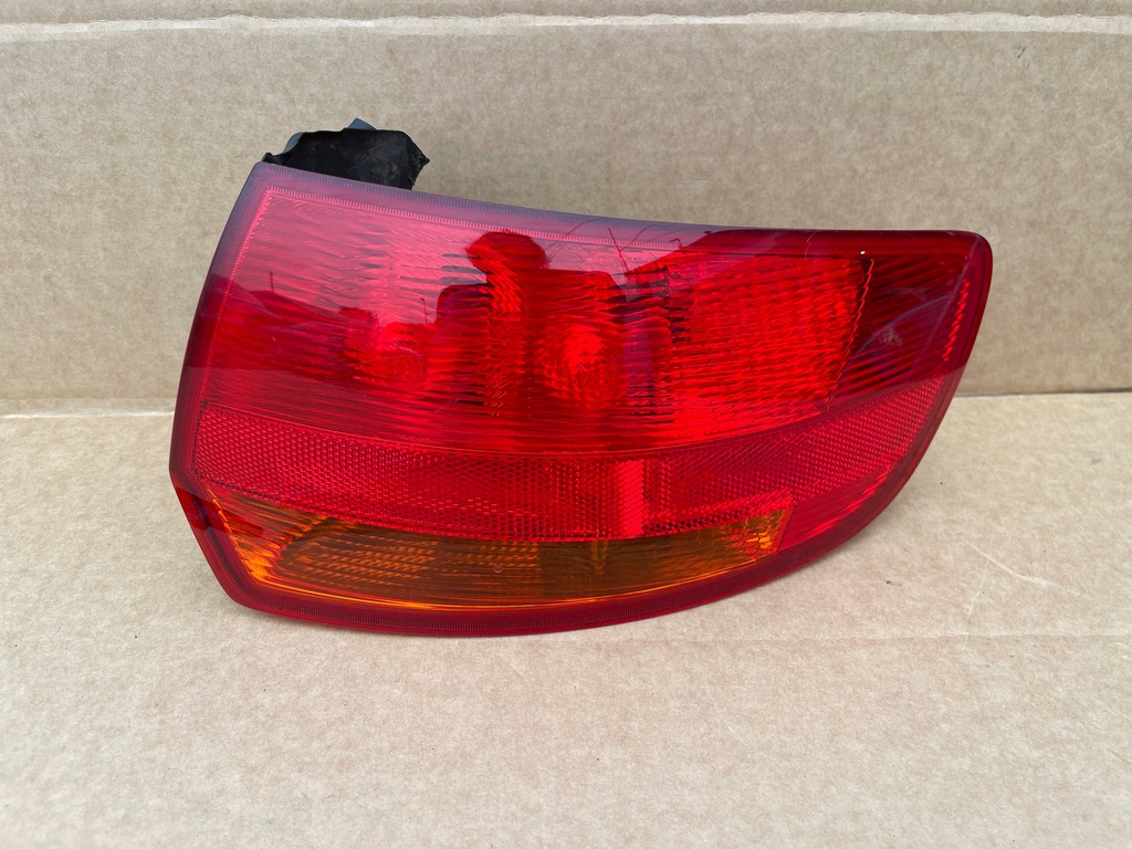 LAMPA TYLNA PRAWA AUDI A3 8P 03-08 8P4945096G - 13712132360 - oficjalne ...