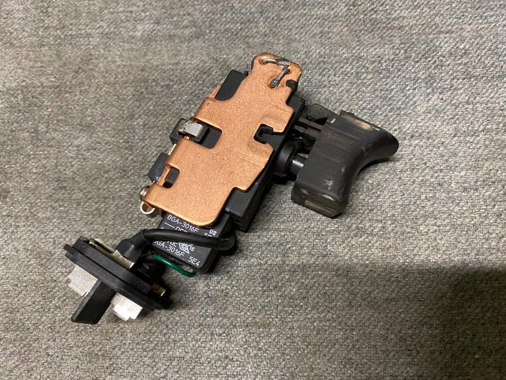 Wyłącznik /włącznik HILTI SF 144 A - 13512940371 - oficjalne archiwum ...