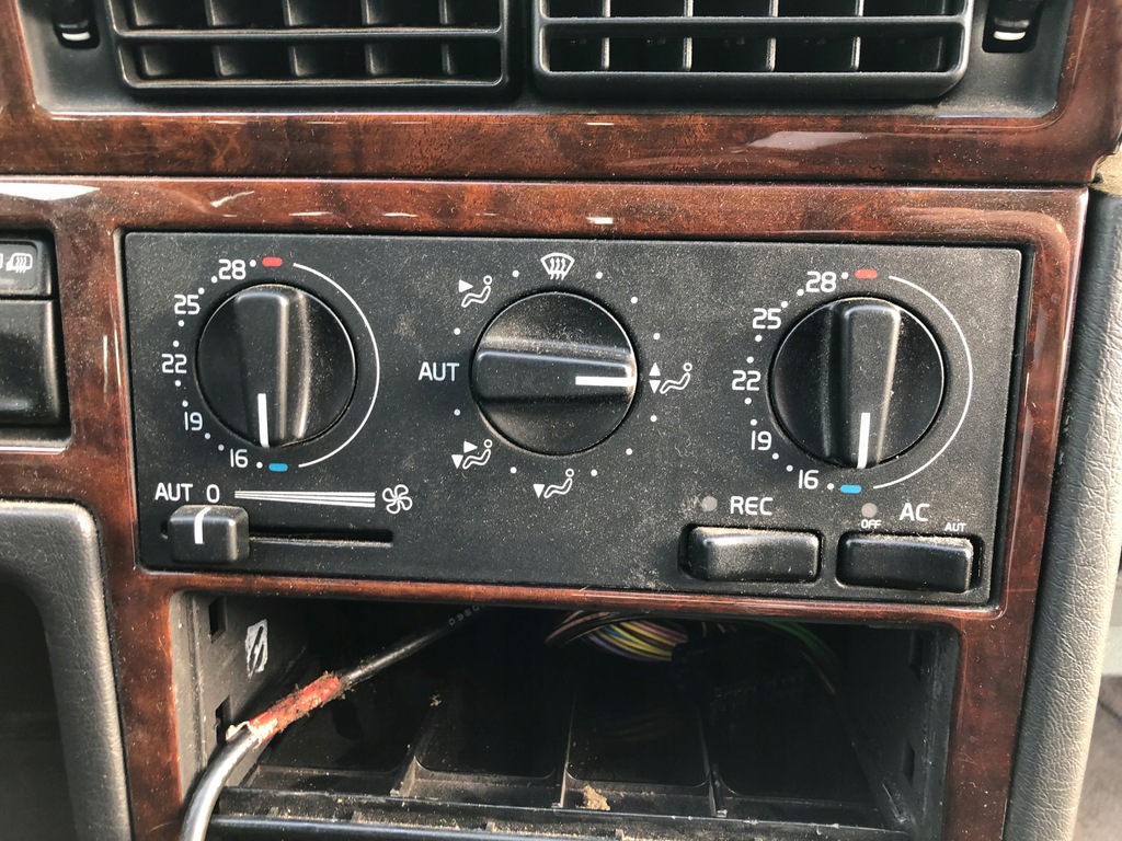 PANEL STEROWANIA KLIMATYZACJĄ VOLVO 850 NAWIEWU - 9789595047 ...