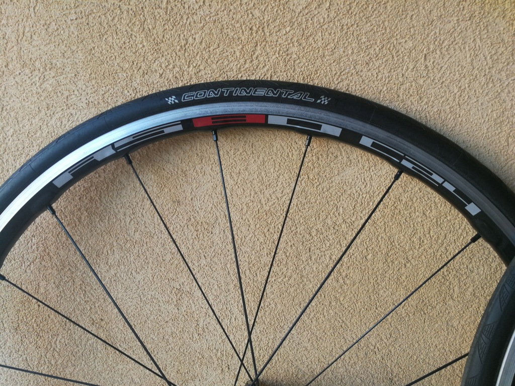 KOŁA SHIMANO RS80 C24 CARBON KARBON POD OPONĘ - 7674528838 - oficjalne ...