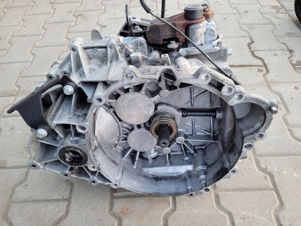 VOLVO V70 S80 D5 185KM SKRZYNIA BIEGÓW MANUALNA - 10565277905 - oficjalne archiwum Allegro