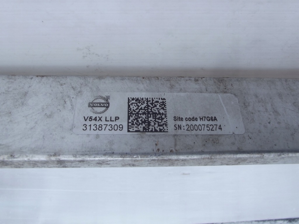 BELKA ZDERZAKA STREFY VOLVO V90 S90 31387309 PRZÓD - 9178563055 ...