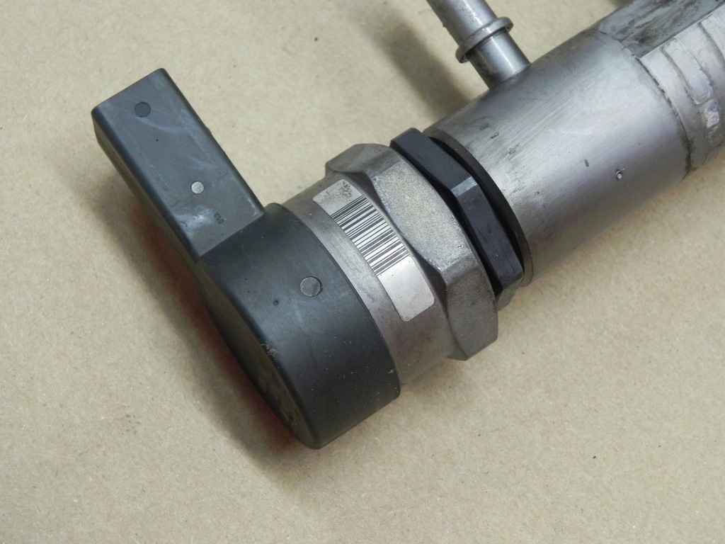 BMW E81 E87 E84 2.0D N47 REGULATOR PALIWA CZUJNIK - 10195775890 ...