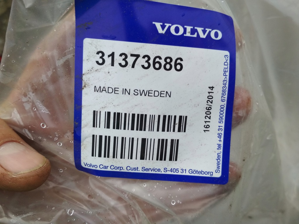 VOLVO XC90 15 - MATA BAGAŻNIKA ORYG 31373686 - 8579122341 - oficjalne ...