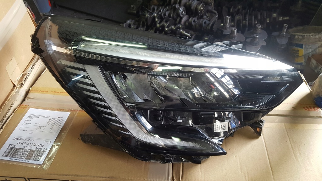 RENAULT CLIO V LAMPA PRAWA FULL LED 260104922R - 11769598989 ...