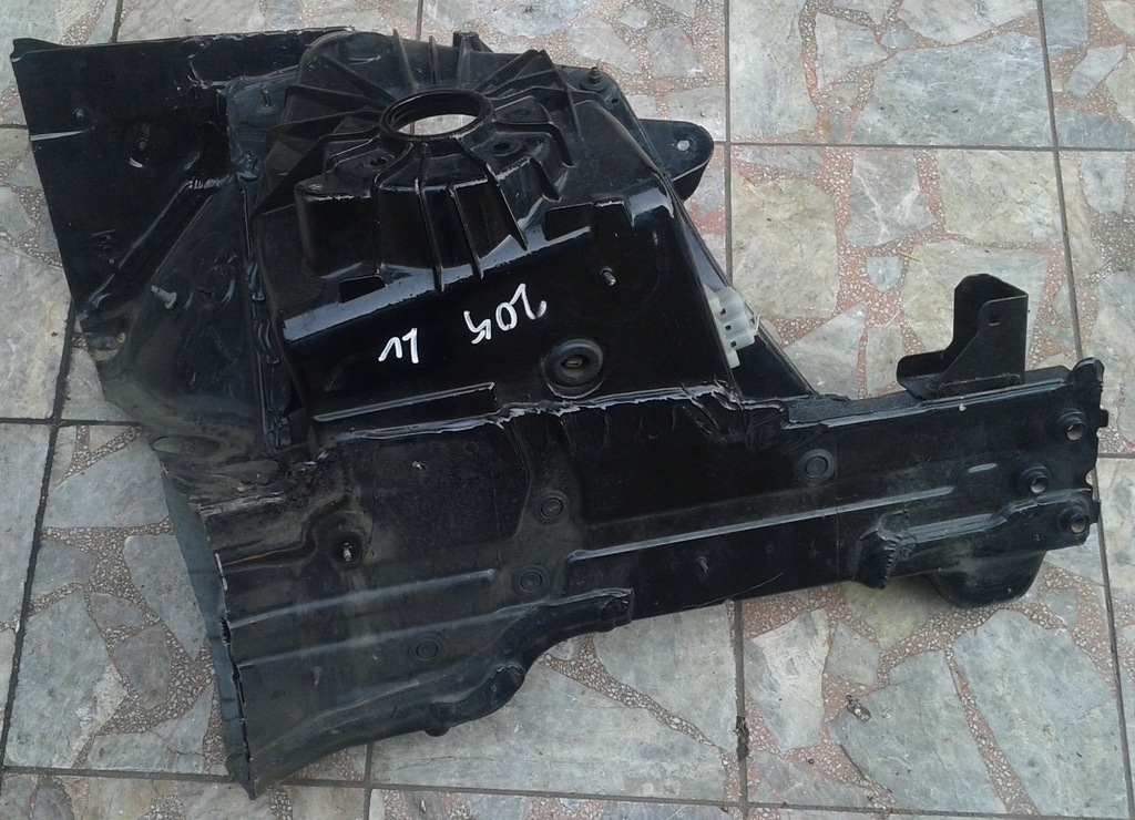 Ćwiartka podłużnica lewy przód lewa przednia Mercedes C-Klasa W205 ...