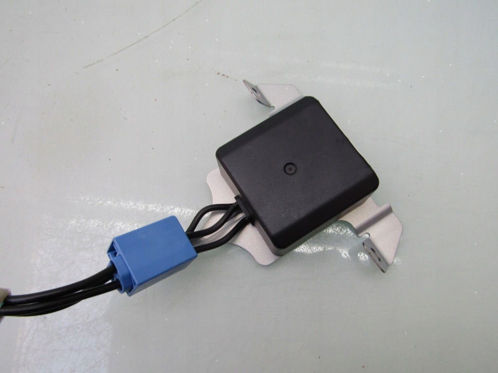 MAZDA 3 BP IV 19R ANTENA WZMACNIACZ ANTENY MODUŁ - 13129934463 ...