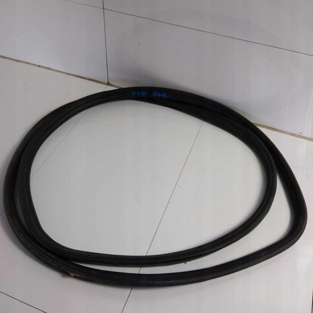 USZCZELKA BAGAŻNIKA BMW F10 - 9609077538 - oficjalne archiwum Allegro