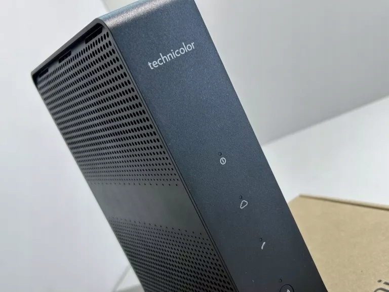 ROUTER TECHNICOLOR CGA4236TCH1 - 13731995007 - oficjalne archiwum Allegro