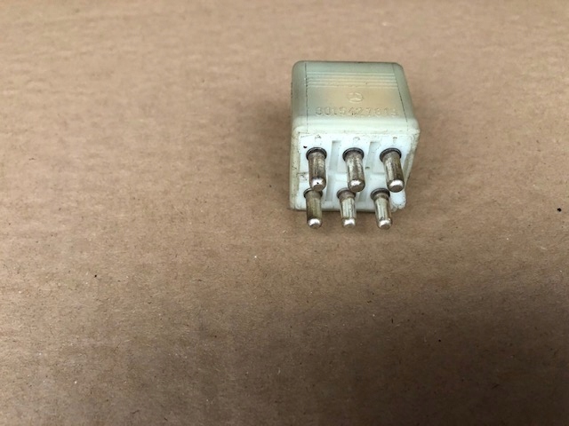 MERCEDES W126 PRZEKAZNIK - 9820102774 - oficjalne archiwum Allegro