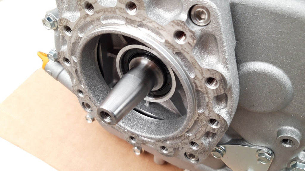 Silnik Yanmar diesel L100 V6 rozruch elektryczny - 12440866975 ...