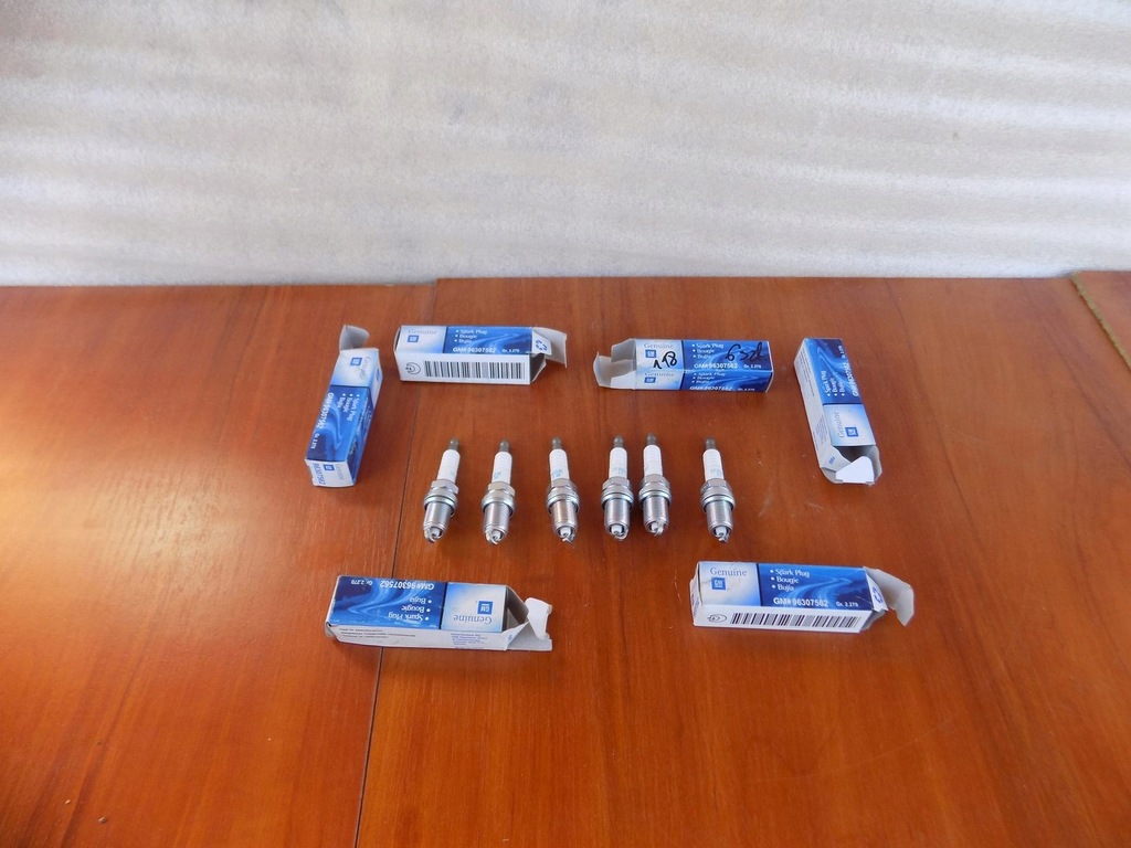 ŚWIECE ZAPŁONOWE CHEVROLET DAEWOO 2.0 2.5 96307562 - 7823132141 ...