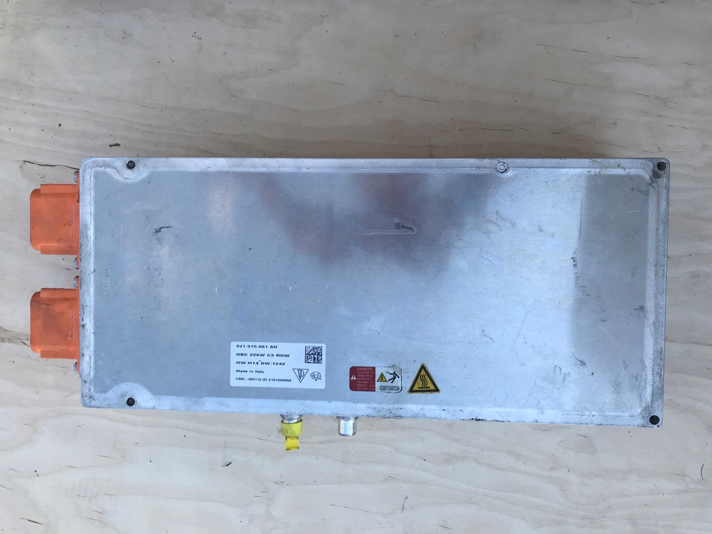 Taycan ładowarka napięcia Porsche OE 9J1915681AH - 13868704269 ...