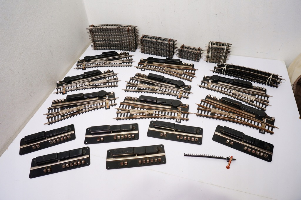 Tory H0 Stare Retro Duży zestaw - 11476574302 - oficjalne archiwum Allegro