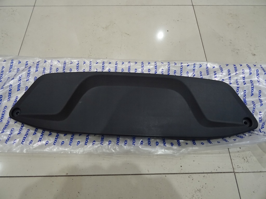 VOLVO V40 12- KIEROWNICA WLOT POWIETRZA 31370223 - 11456629842 ...