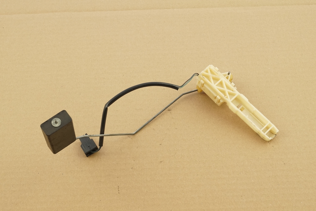 Czujnik poziomu paliwa Audi A4 B5 8D0919673C - 8976192685 - oficjalne ...