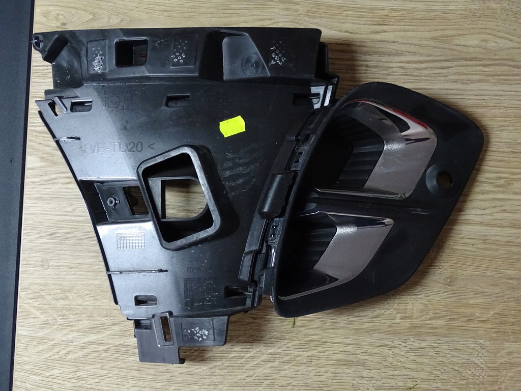 Renault Captur II 2 Kratka Zderzaka Mocowanie Wlot halogenu Prawy Przód - 15401954323 ...