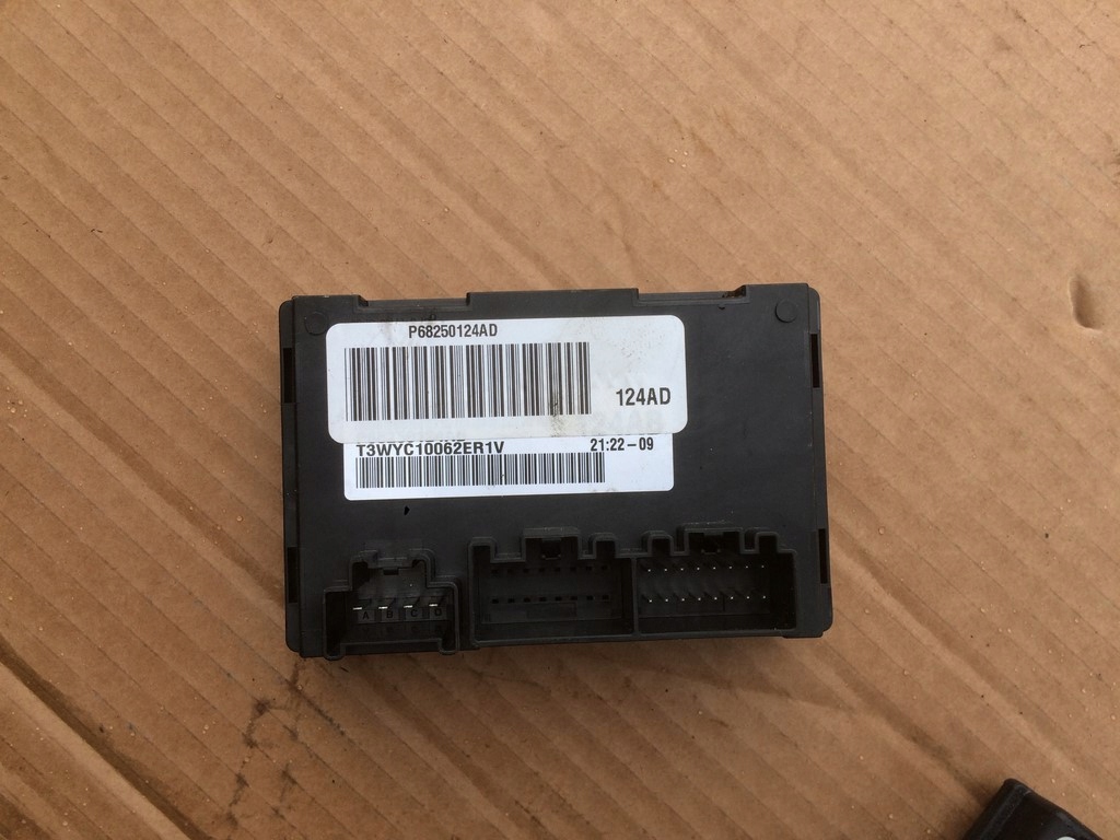 MODUŁ REDUKTORA GRAND CHEROKEE WK2 P68250124AD - 13077033584 ...