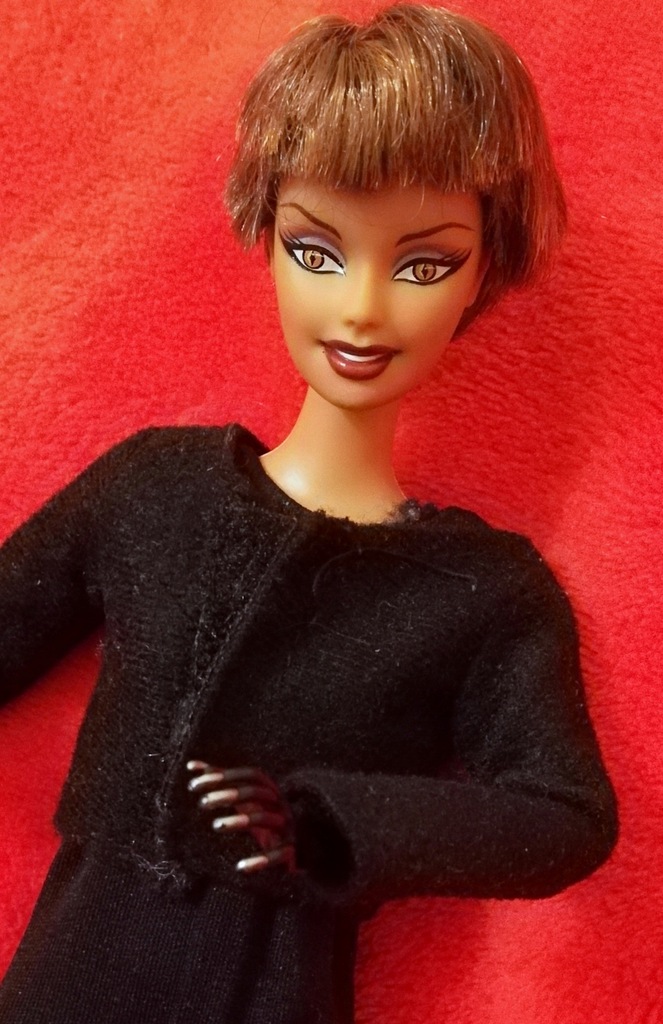 Barbie lalka Halle Berry as Catwoman Mattel 2004 - 7848776605 ...