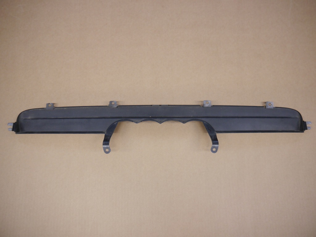 AUDI Q5 8R WZMOCNIENIE GRILLA PASA 8R0853692A - 11831185677 - oficjalne ...