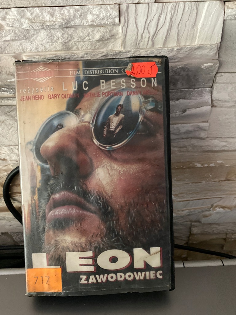 Leon Zawodowiec VHS Luc Besson - 12426461772 - oficjalne archiwum Allegro