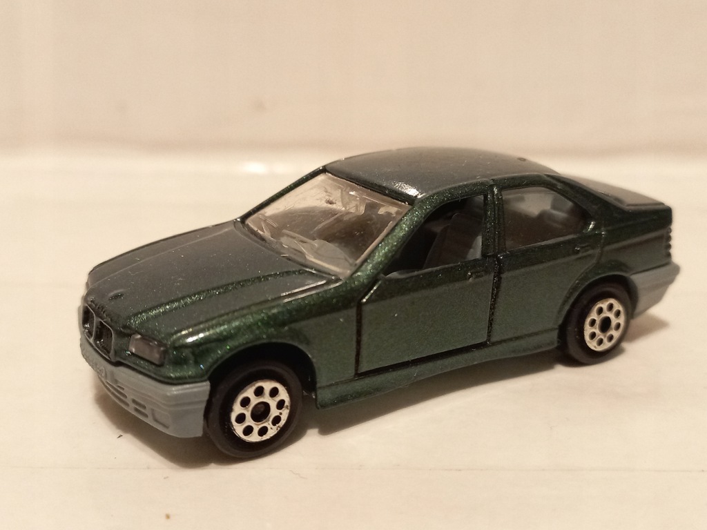 MAJORETTE BMW E36 SEDAN 325i MADE IN FRANCE - 13067343147 - oficjalne ...