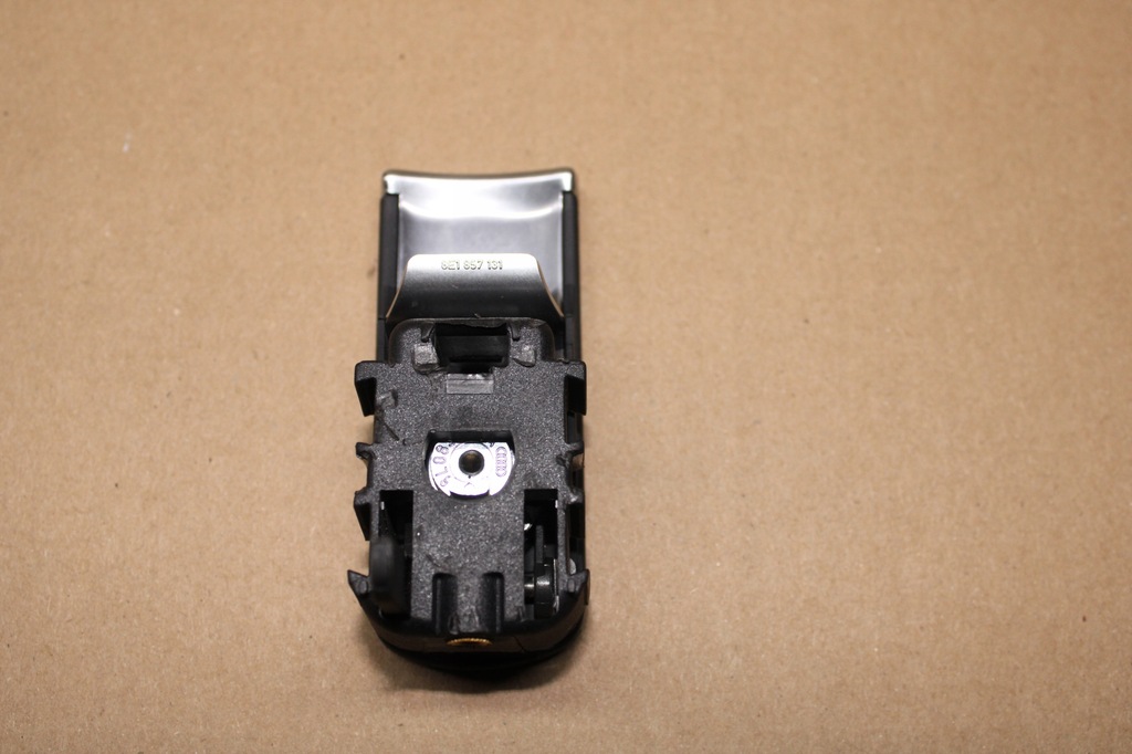 AUDI A4 B6 B7 ZAMEK SCHOWKA 8E1857131 - 8967405523 - oficjalne archiwum ...