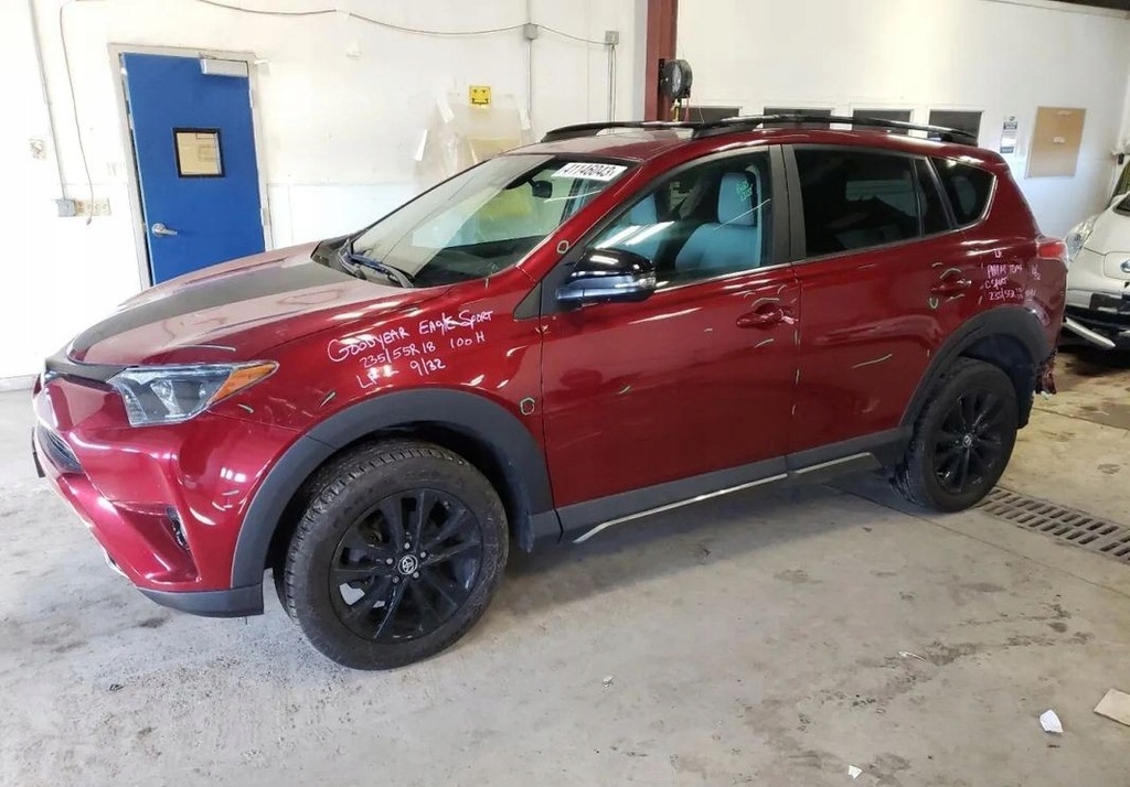Toyota RAV4 2018 TOYOTA RAV4 ADVENTURE Benzyn... - 13567270100 ...
