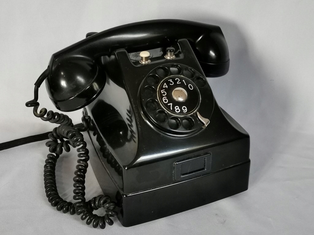 Zabytkowy telefon TELEVERKET , 1958r. - 12325590822 - oficjalne ...